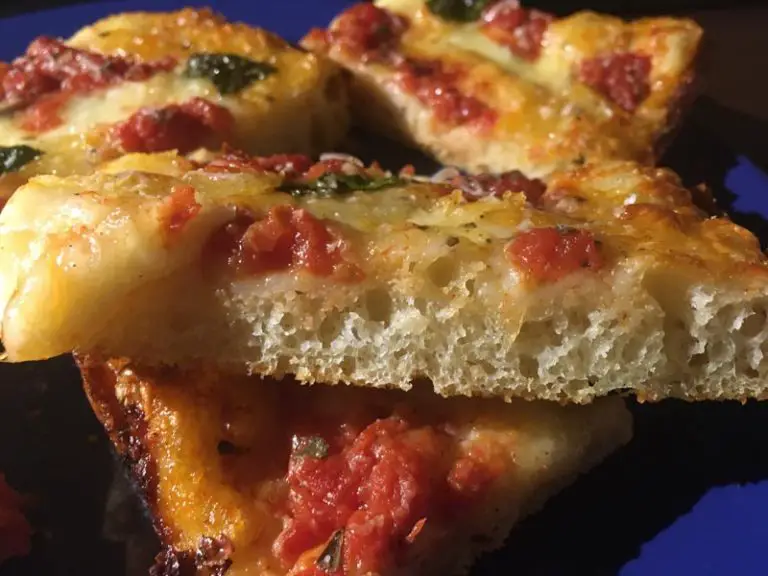 How To Make Cheesy Crispy Homemade Pan Pizza - My House Of Pizza
