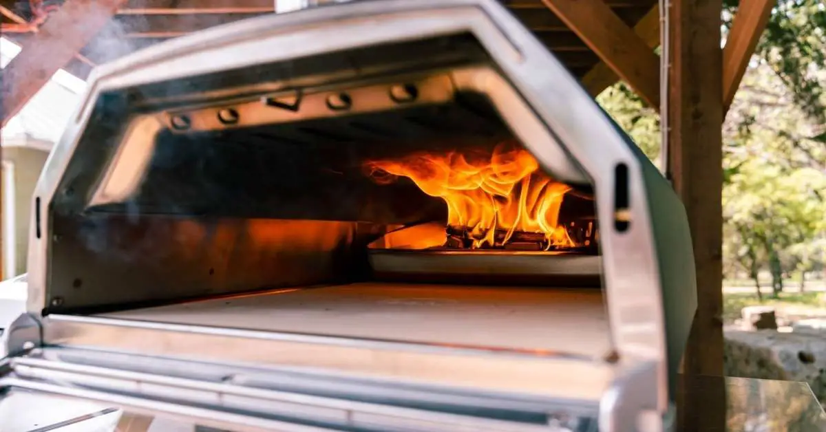 How to Use a Wood-Fired Pizza Oven - A Brief Guide To Wood-Fired ...