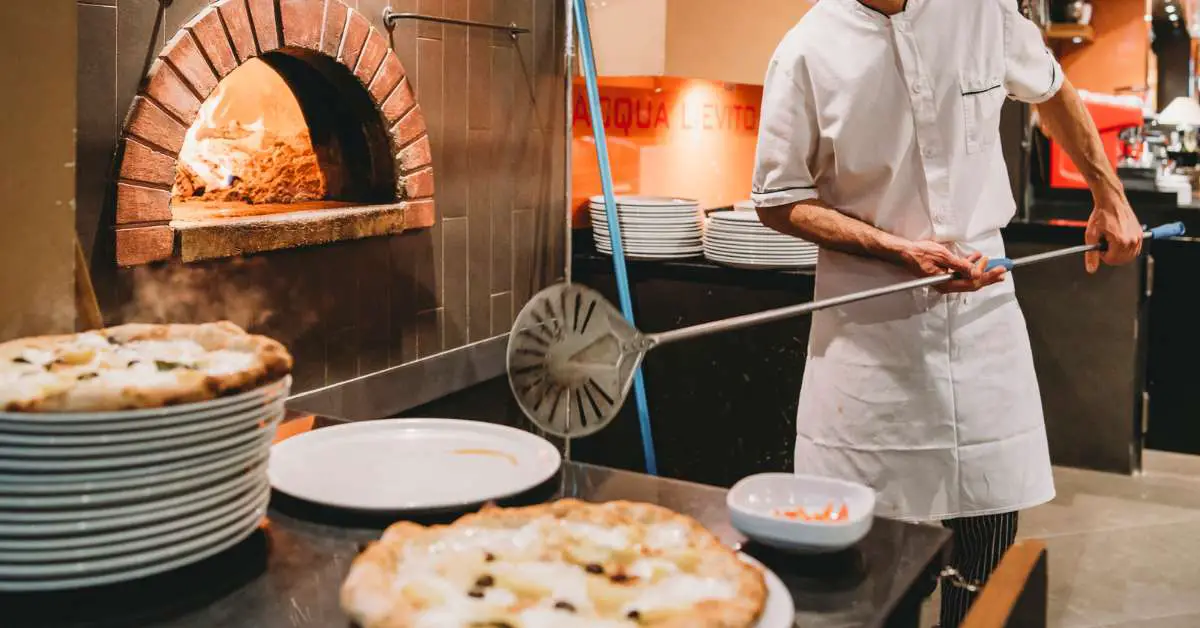 What is Pizza? A Comprehensive Guide to (possibly) the World's Most ...